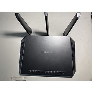 NETGEAR Nighthawk AC1900 Dual Band Wi-Fi Gigabit Router (R7000)