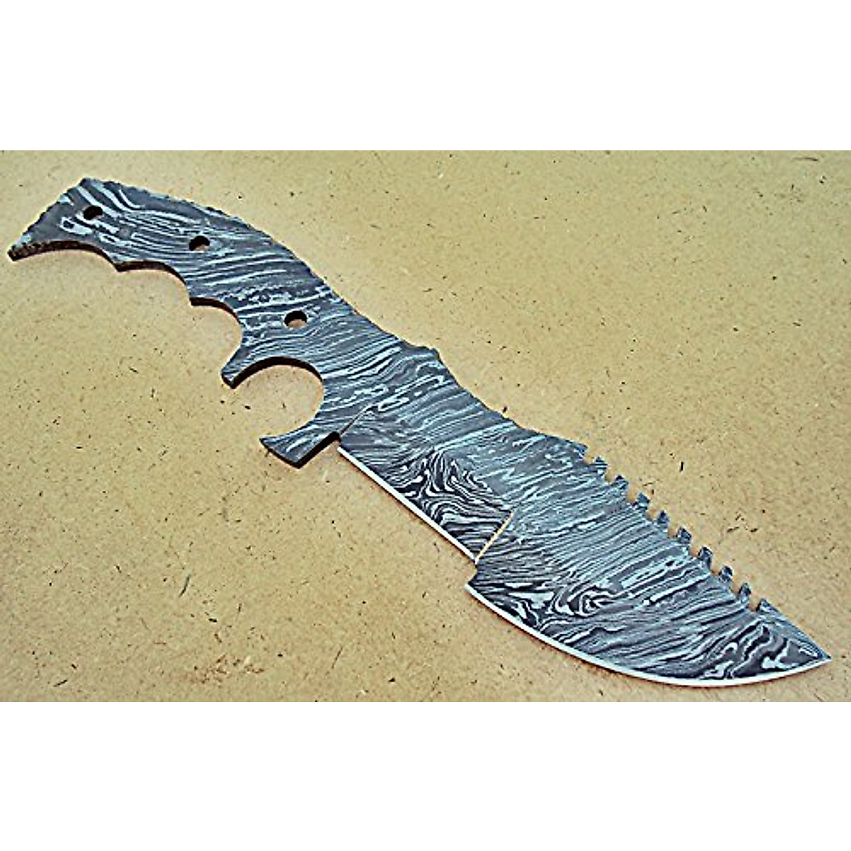 Poshland BB-17 Handmade Damascus Steel Blank Blade Full Tang Tracker Knife