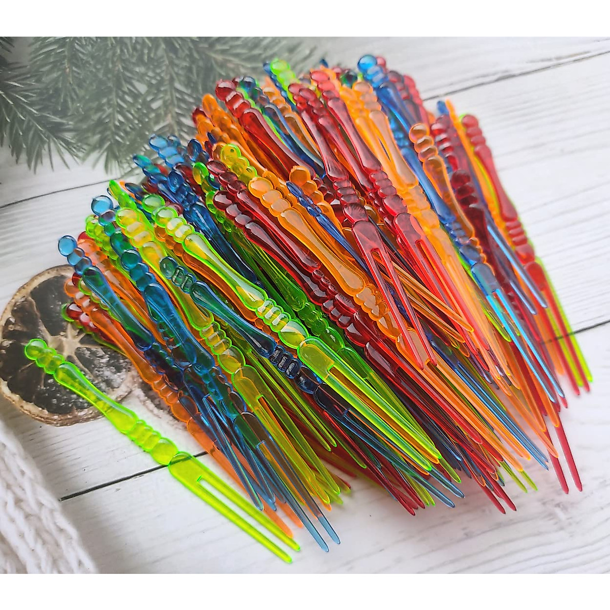 400PCS Disposable Plastic Cocktail Picks Fruit Forks, Mini Cake Forks Sticks Party Supplies, Tasting Appetizer Plates Picks Dessert Forks (Multicolor)