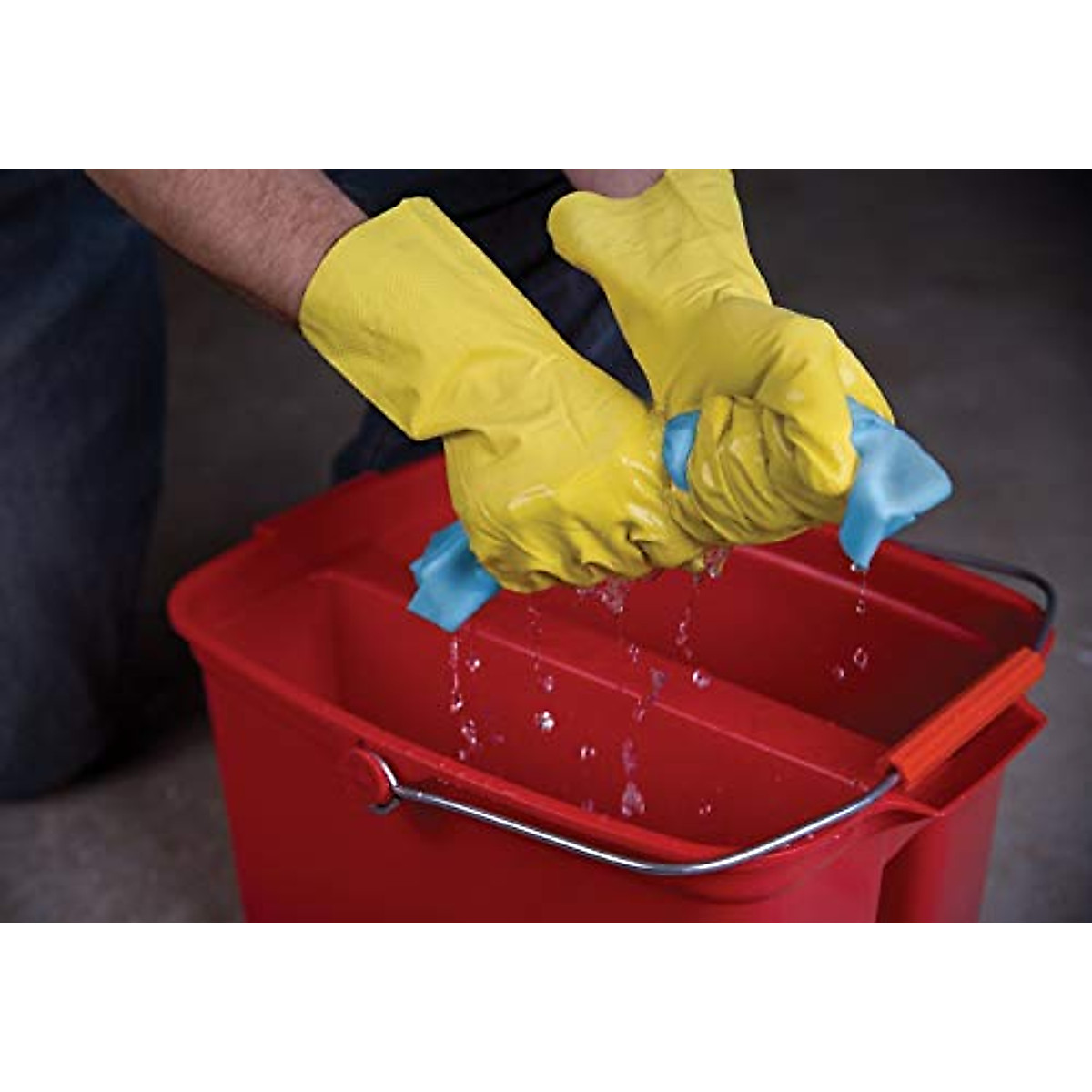 Scott Shop Towels, Strong and Absorbent Multi-Purpose Blue Disposable Towels, 55 Sheets per Roll, 4 Rolls (220 Sheets)