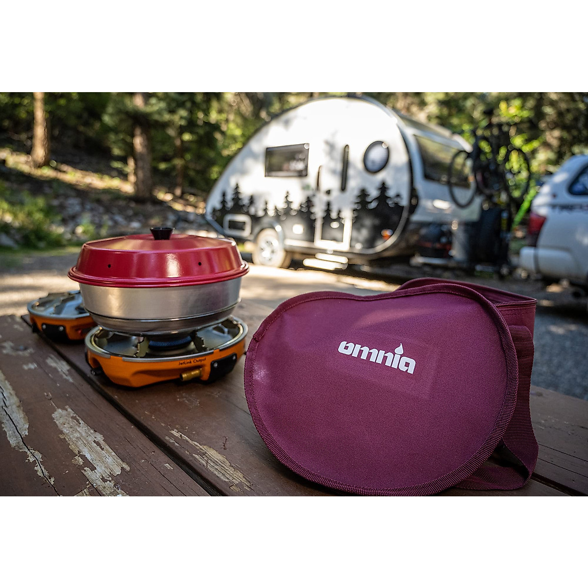 Omnia Kit 1, Set of 5 Products - Camp Oven, Silicone Mold, Potholders, Baking Grid and Storage Bag - Ultimate Starter Kit for Omnia Recreational Oven