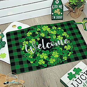 St. Patrick's Day Doormat Lucky Shamrocks Printed Doormat Green Shamrocks Leaves Area Rugs Non Slip Rubber Entrance Bathroom Front Door Rug Irish Floor Welcome Mat for Indoor Outdoor, 15.7 x 23.6 Inch