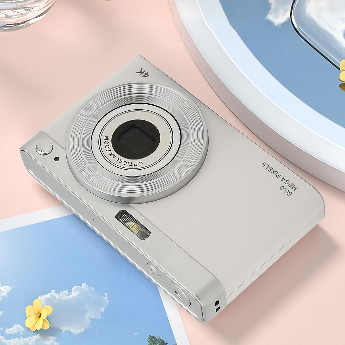 Compact Small Camera, 2.88 Inches IPS 16X Zoom 750 Mah Digital Zoom Camera 4K Video Output for Travel (White)