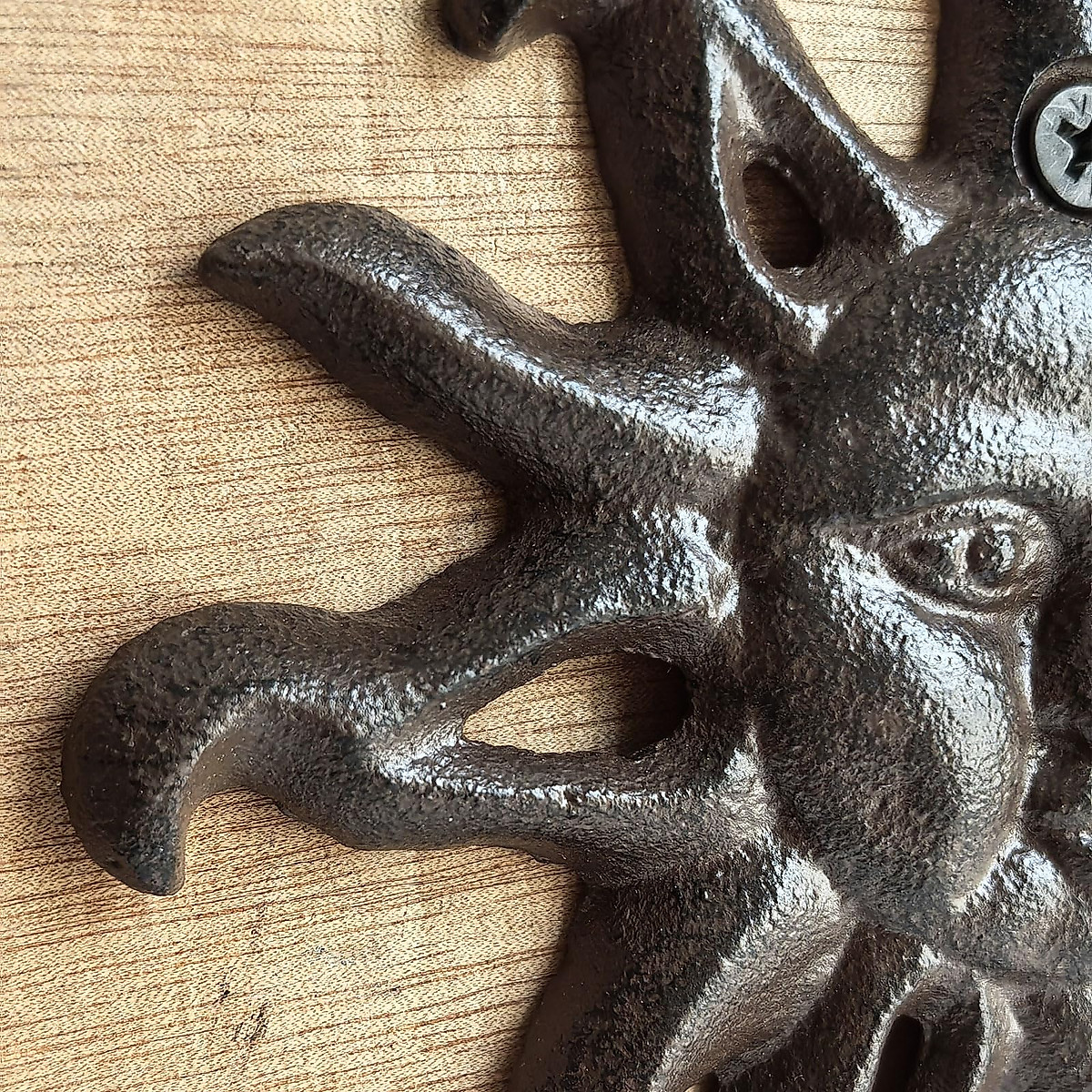 Coat Hooks, 2Pcs Heavy Duty Vintage Cast Iron Hook with Screws for Home Wall Hanging, Wall Mounted Antique Black Hooks for Coat, Scarf, Bag, Towel, Key, Cap (Sun Shape)