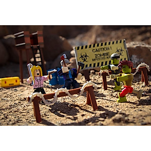 Roblox Action Collection - Zombie Attack Playset [Includes Exclusive Virtual Item]