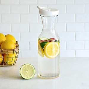 Youngever 3 Pack 35 Ounce Plastic Carafe, Reusable Clear Water Pitcher, Beverage Containers with Lids