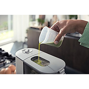 Philips Compact Pasta and Noodle Maker with 3 Interchangeable Pasta Shape Plates - White - HR2370/05