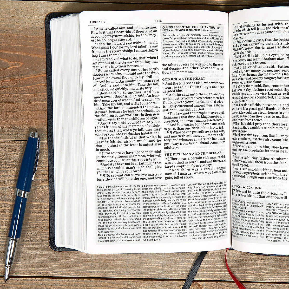 KJV Everyday Study Bible, Black LeatherTouch, Black Letter, Pure Cambridge Text, Study Notes and Comentary, Illustrations, Aricles, Charts, Easy-to-Carry, Easy-to-Read Bible MCM Type