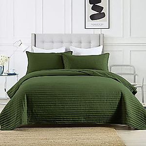 Boryard Oliver Green Quilts Queen Size, 3 Pieces Lightweight Soft Full Coverlet Bedspread Bedding Set (90x90 inches) with 2 Pillow Shams(20x26 inches)