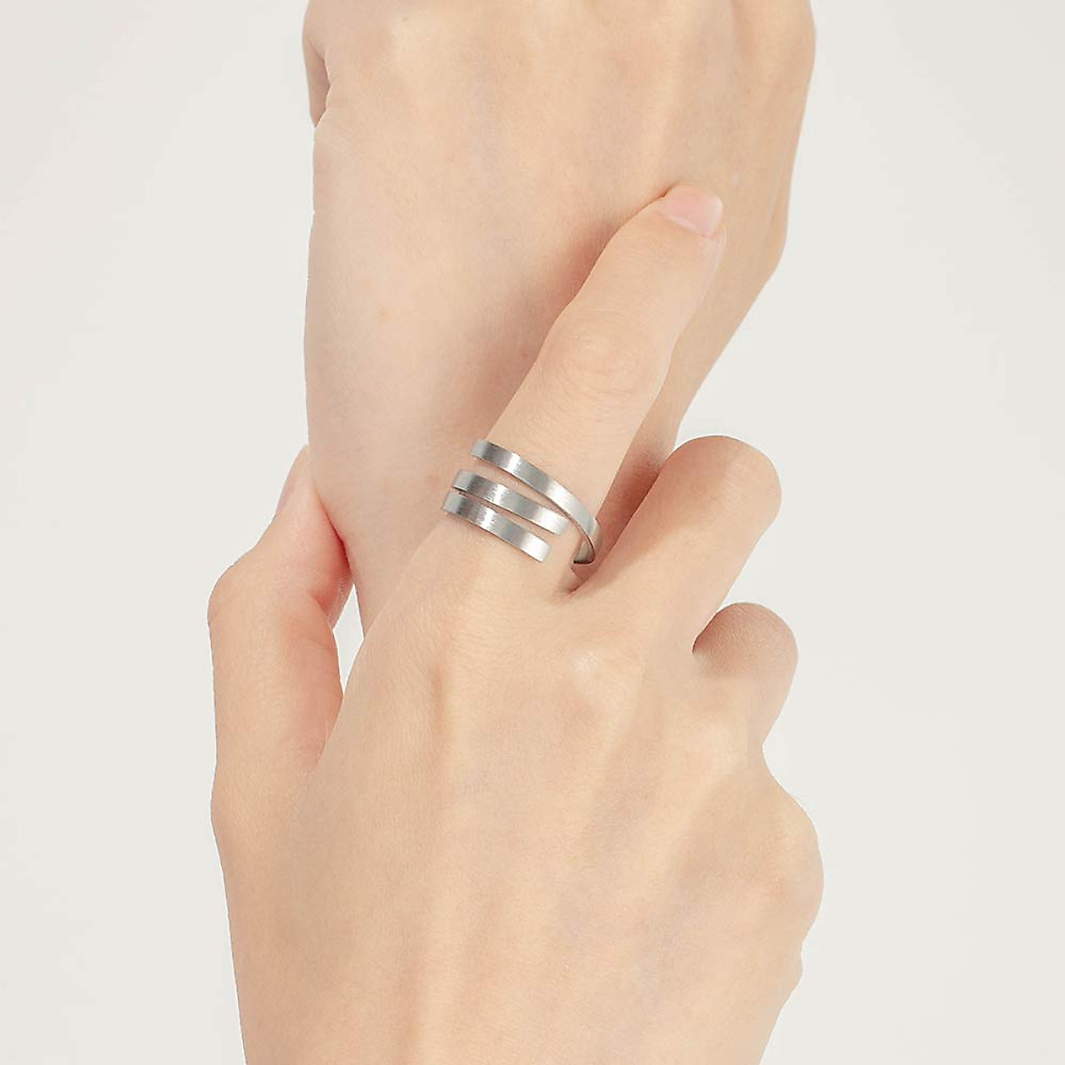 Ashleymade Personalized Adjustable Name Rings Free Engraved BFF Rings for Women Spiral rings Gift for Friend (3 names)