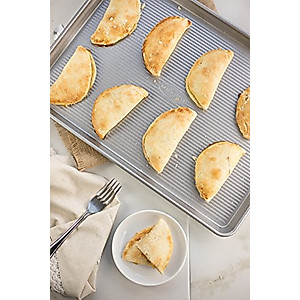 USA Pan Bakeware Half Sheet Pan, Warp Resistant Nonstick Baking Pan, Made in the USA from Aluminized Steel 17 1/4 x12 1/4 x1