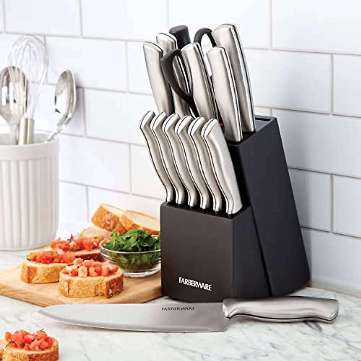 Farberware 15-Piece High-Carbon Stamped Stainless Steel Kitchen Knife Block Set with Steak Knives, Razor-Sharp Knife Set with Wood Block, Black