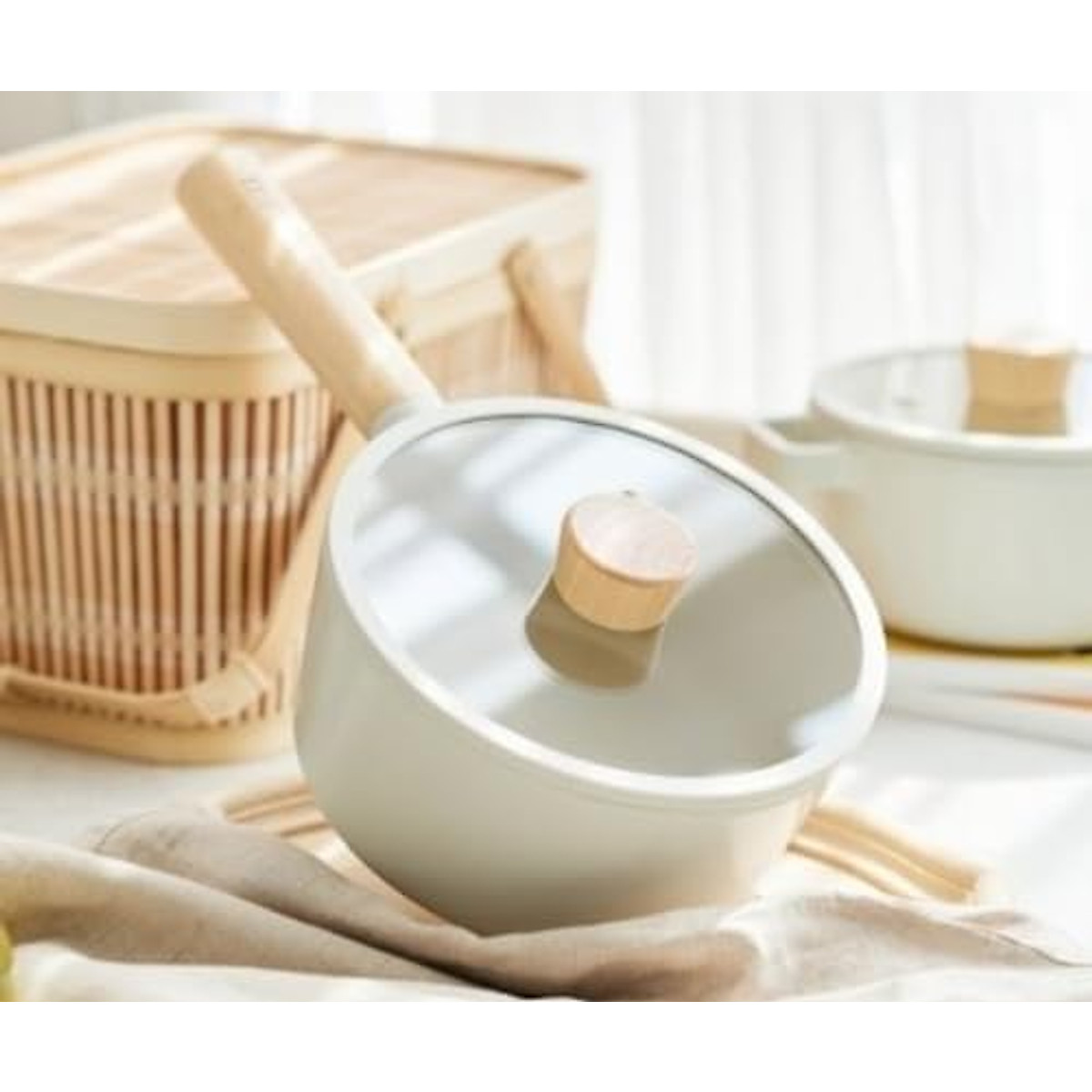 NEOFLAM FIKA Sauce Pan for Stovetops and Induction | Wood Handle and Glass Lid | Made in Korea (7" / 1.7qt)