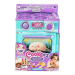 Cookeez Makery Baked Treatz. Mix & Make a Plush Best Friend! Place Your Dough in The Oven and Be Amazed When A Warm, Scented, Interactive, Plush Friend Comes Out! Which Surprise Bake Will You Make?