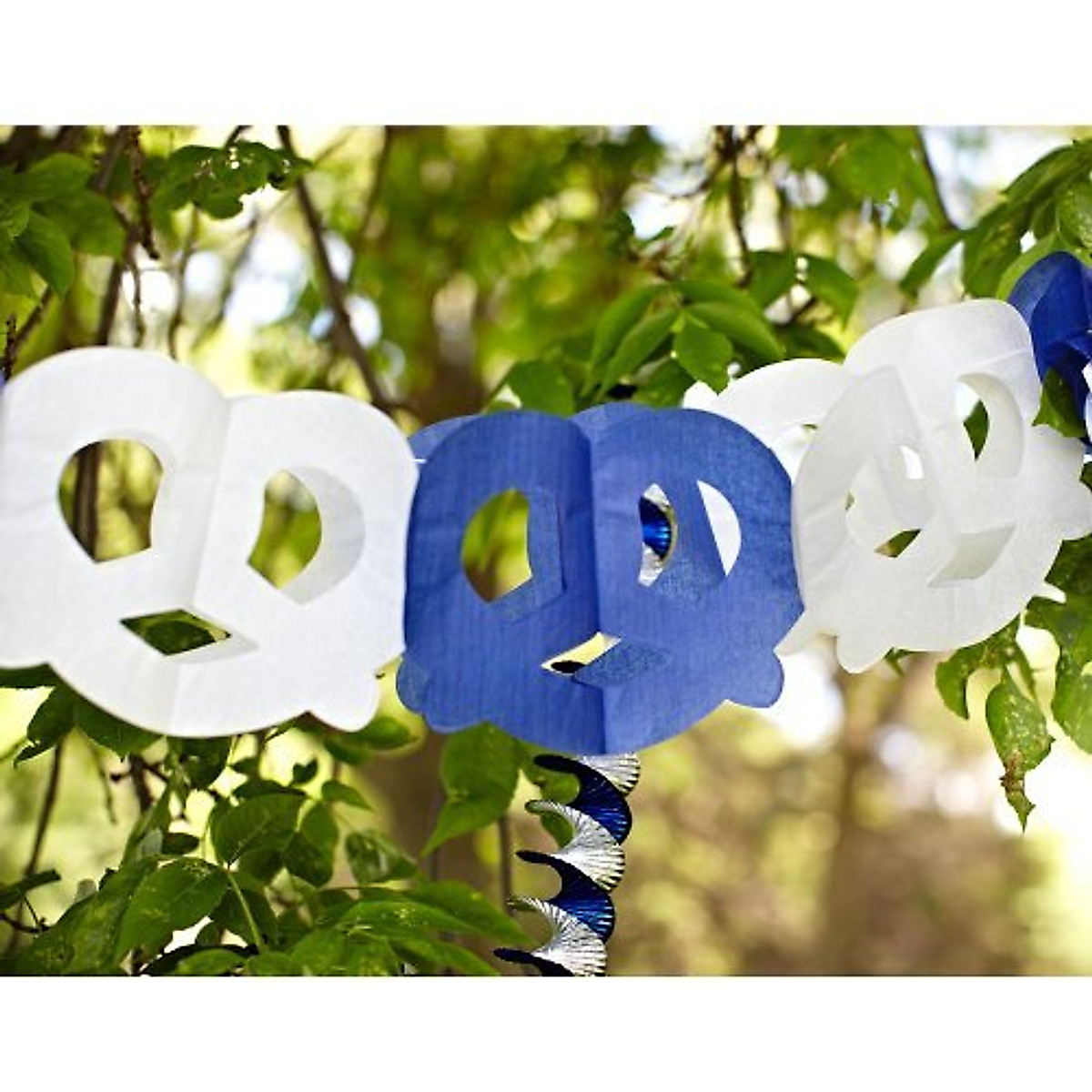 Pretzel Garland Party Accessory (1 count) (1/Pkg)