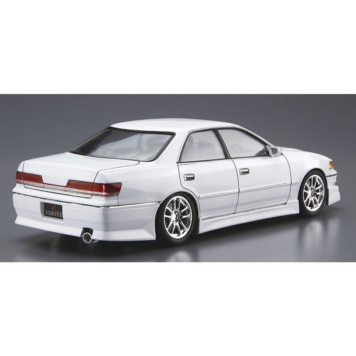 Aoshima Toyota Vertex JZX100 Mark II Tourer V ’98 1:24 Scale Model Kit