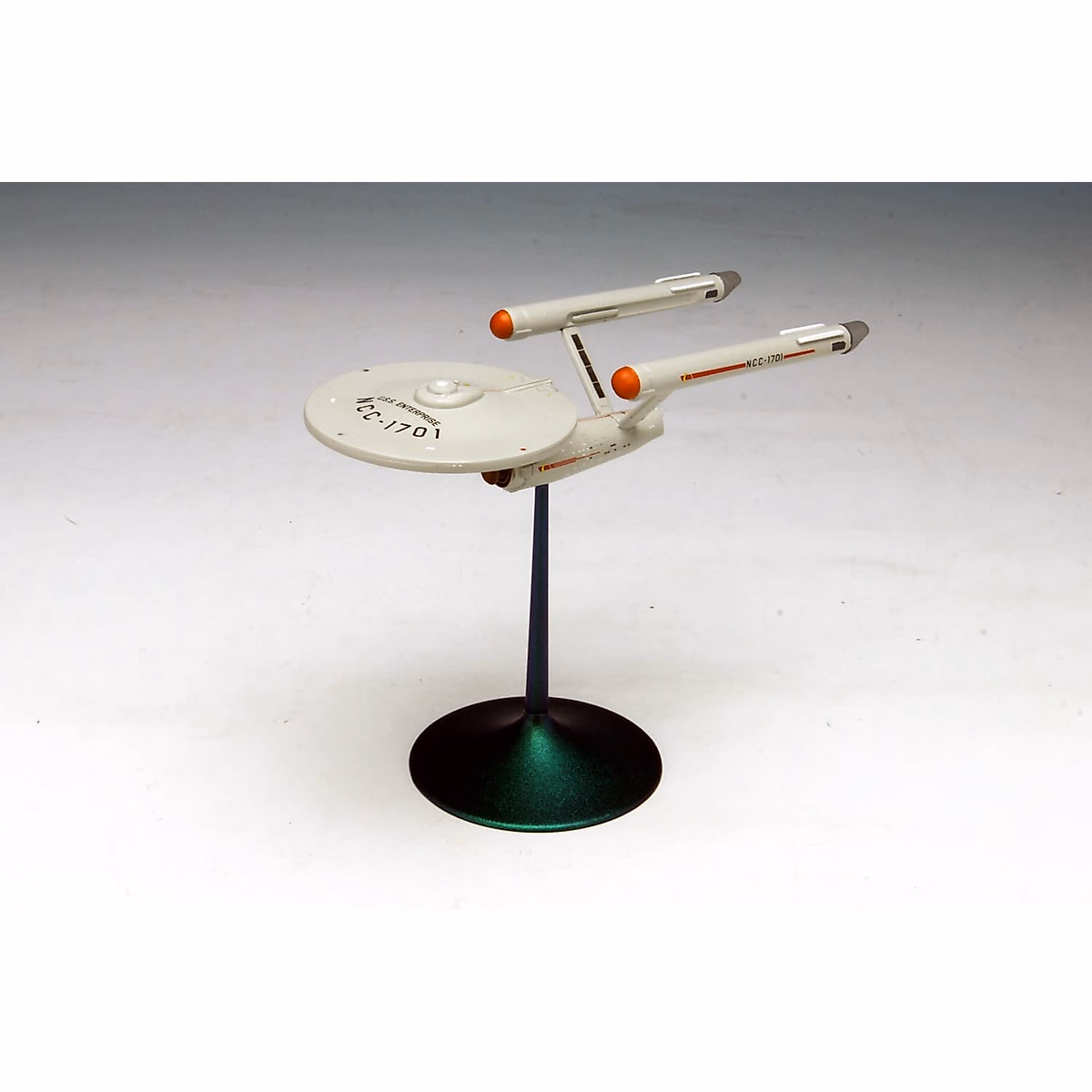 AMT Star Trek U.S.S. Enterprise Box Set 1:2500 Scale Snap Model Kit