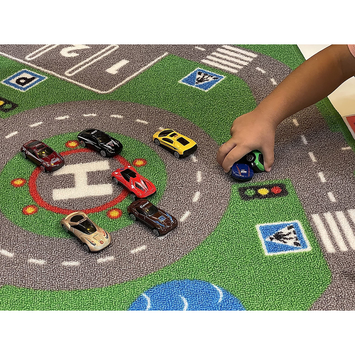 Die-cast Alloy Vehicle Cars, Set of 8 Diecast Toy Vehicles, Great Collectable for All Ages, Alloy Toy Cars