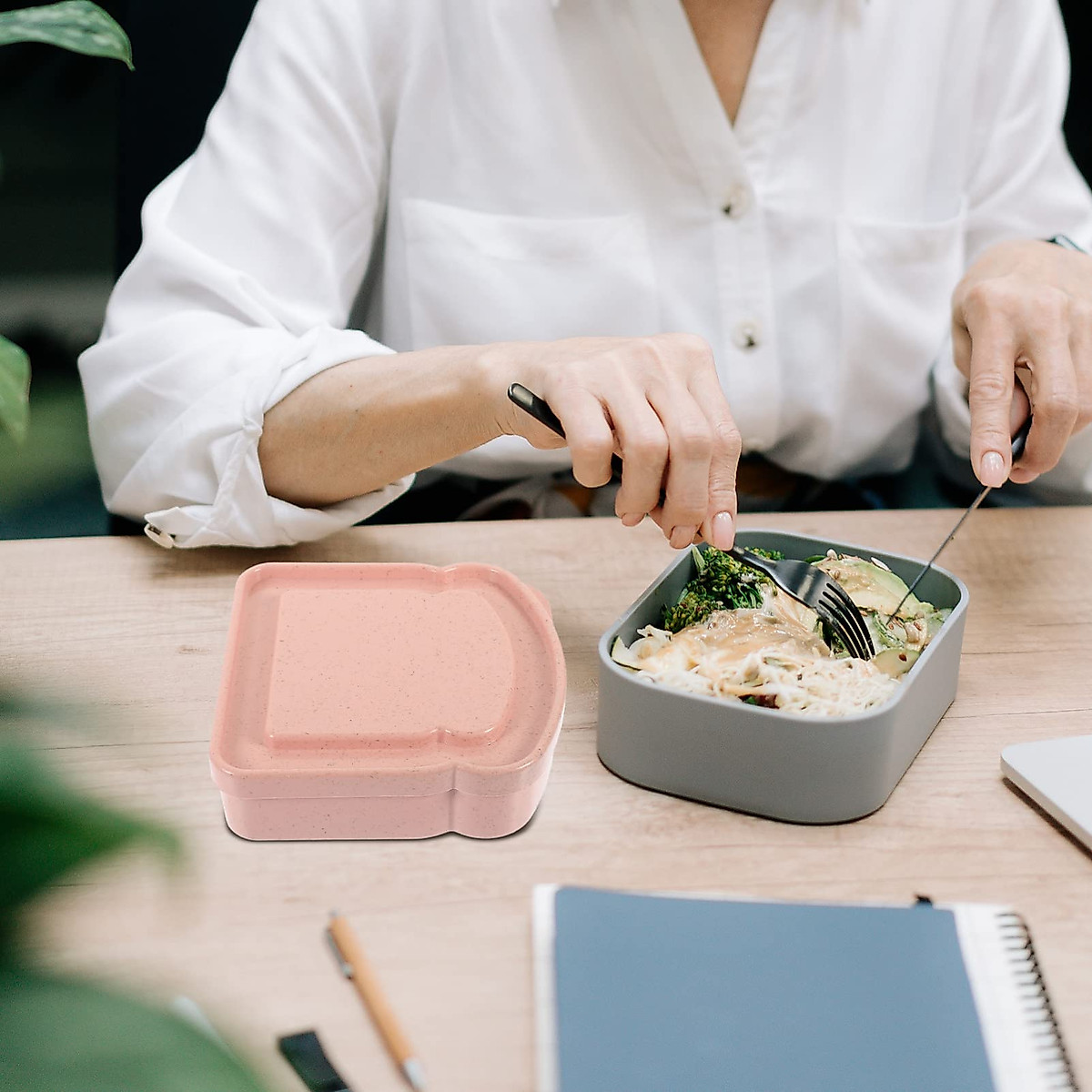 Kichvoe Sandwich Containers, Bread Storage Box Toast Shape Sandwich Box Food Storage Container Lunch Box, 5.1 * 4.8 * 1.5''，4Packs