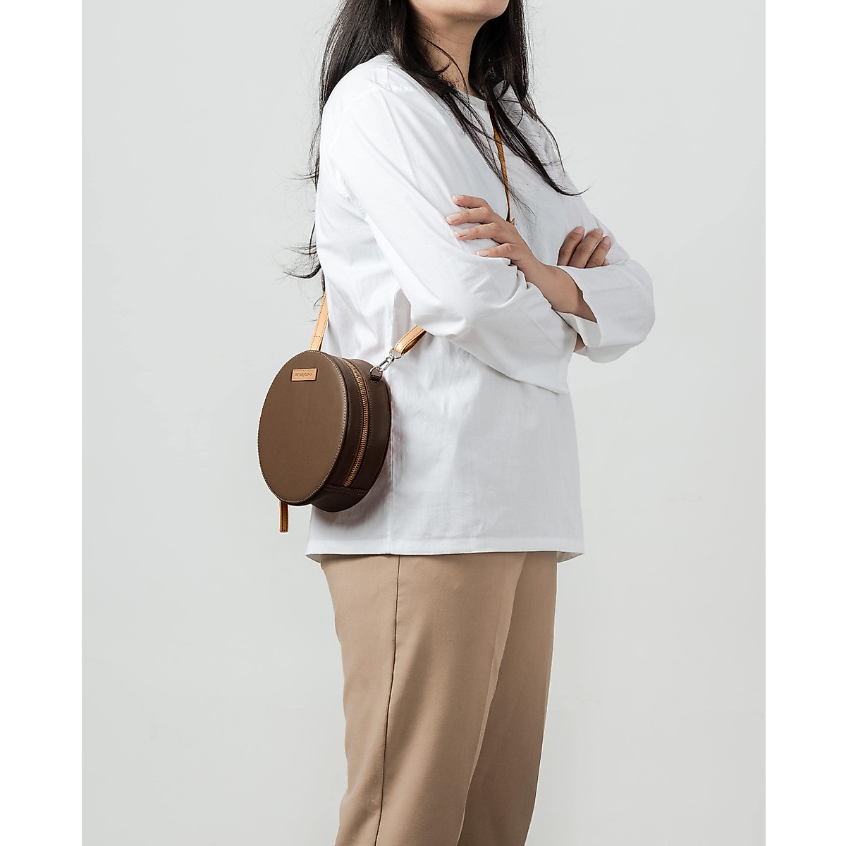 DailyObjects Round Size Leather Crossbody Purse for Women, Girls | Circle Crossbody Bag | Shoulder Handbag | Adjustable Strap