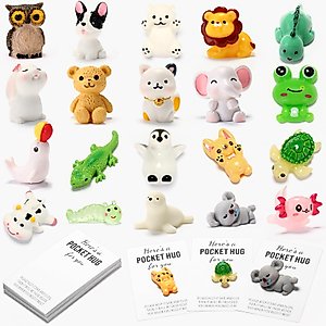 Wonderjune 20 Sets Christmas Pocket Hug Gifts Bulk Mini Resin Animal Pocket Hug Card Employee Appreciation Gifts Inspirational Coworker Thank You Gifts Bulk for Xmas Staff Friend Family(Classic)