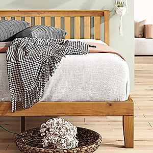 ZINUS Alexia Wood with Wood Headboard Bed Frame with headboard / Solid Wood Foundation with Wood Slat Support / No Box Spring Needed / Easy Assembly, Rustic Pine, King