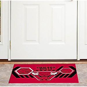 Northwest NBA Chicago Bulls Washable Rug, 20" x 32", Agile