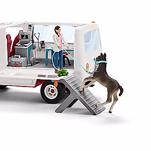 Schleich Horse Club, Horse Toys for Girls and Boys, Mobile Vet Horse Set with Hanoverian Foal Horse Figurine, 17 pieces