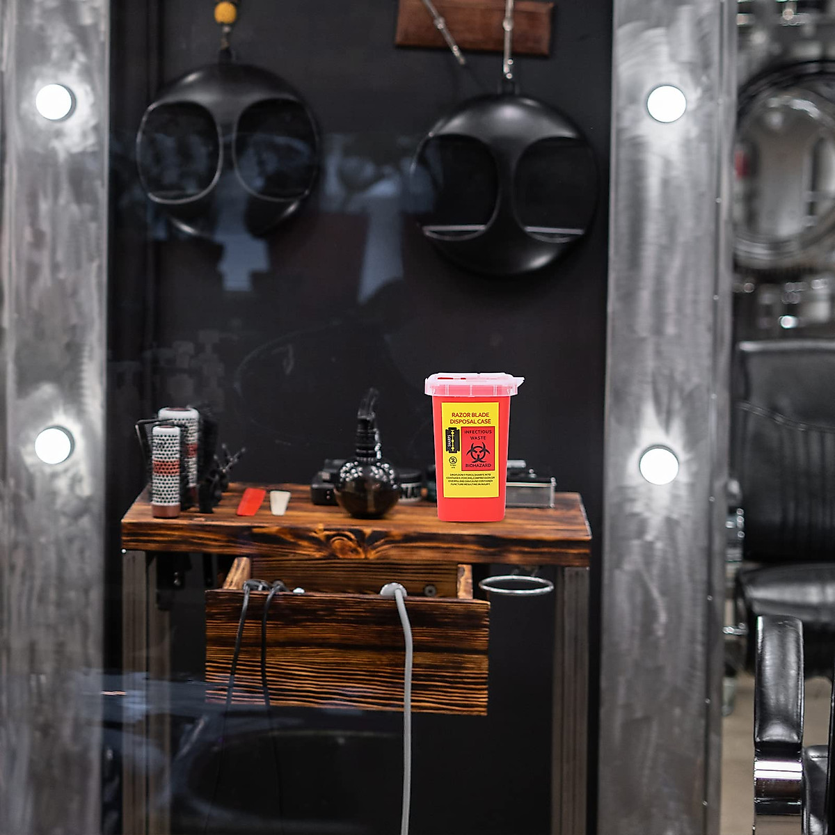 Lurrose Razor Blade Bank Safe Razor Blades Dispenser Case Plastic Blades Box Disposal Collect Box Blades Waste Bucket Blades Holder for Barbershop Salon Use Red