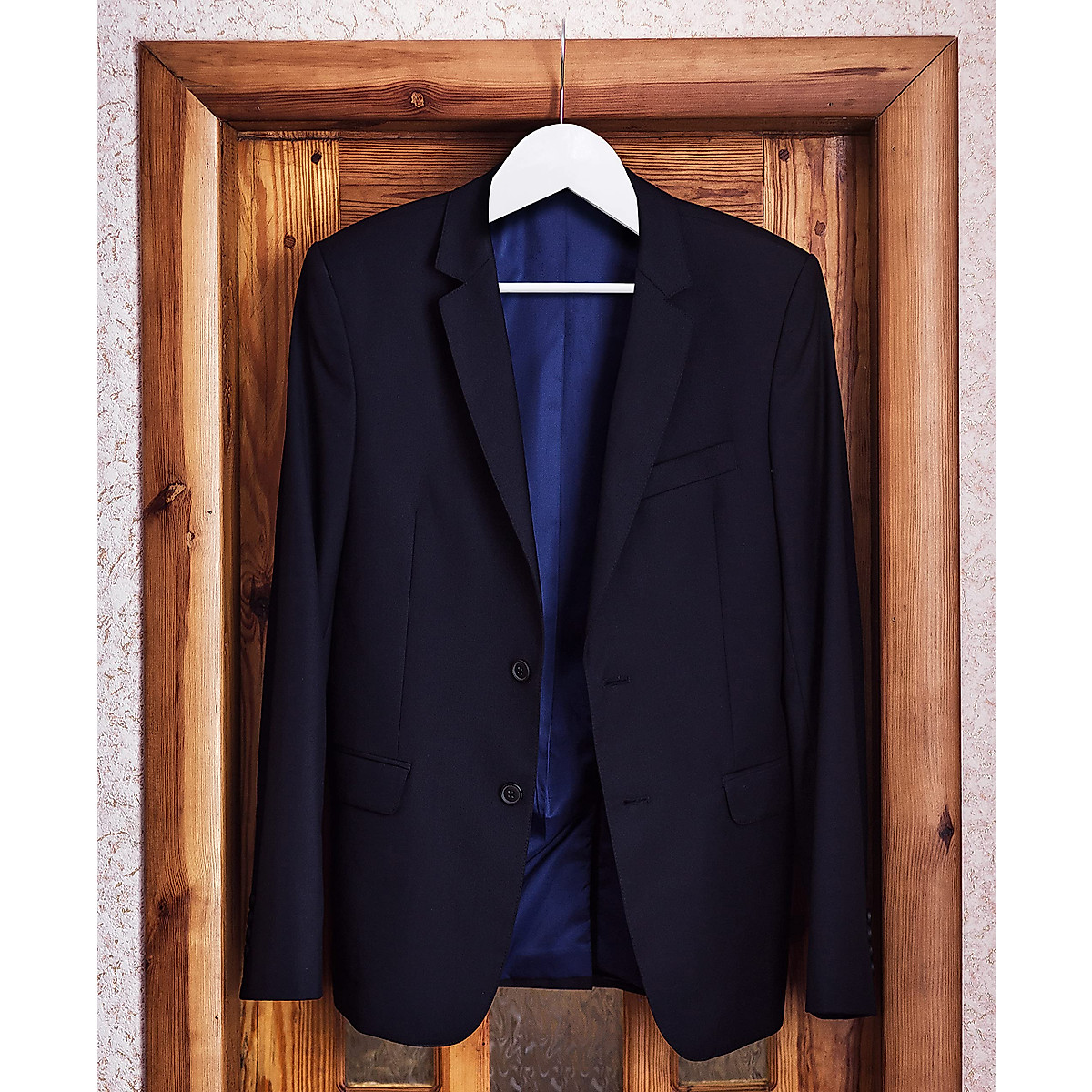 Utopia Home Premium Wooden Hangers 20 Pack - Durable & Slim Coat Hanger - Suit Hanger with 360-Degree Rotatable Hook - Wood Hangers with Shoulder Grooves (White Color)