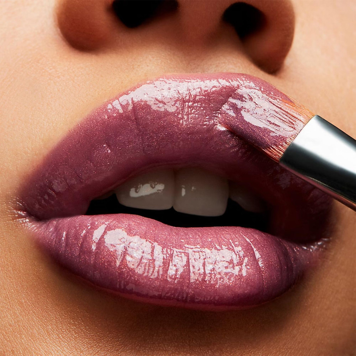 Mac Lipglass - LOVECHILD