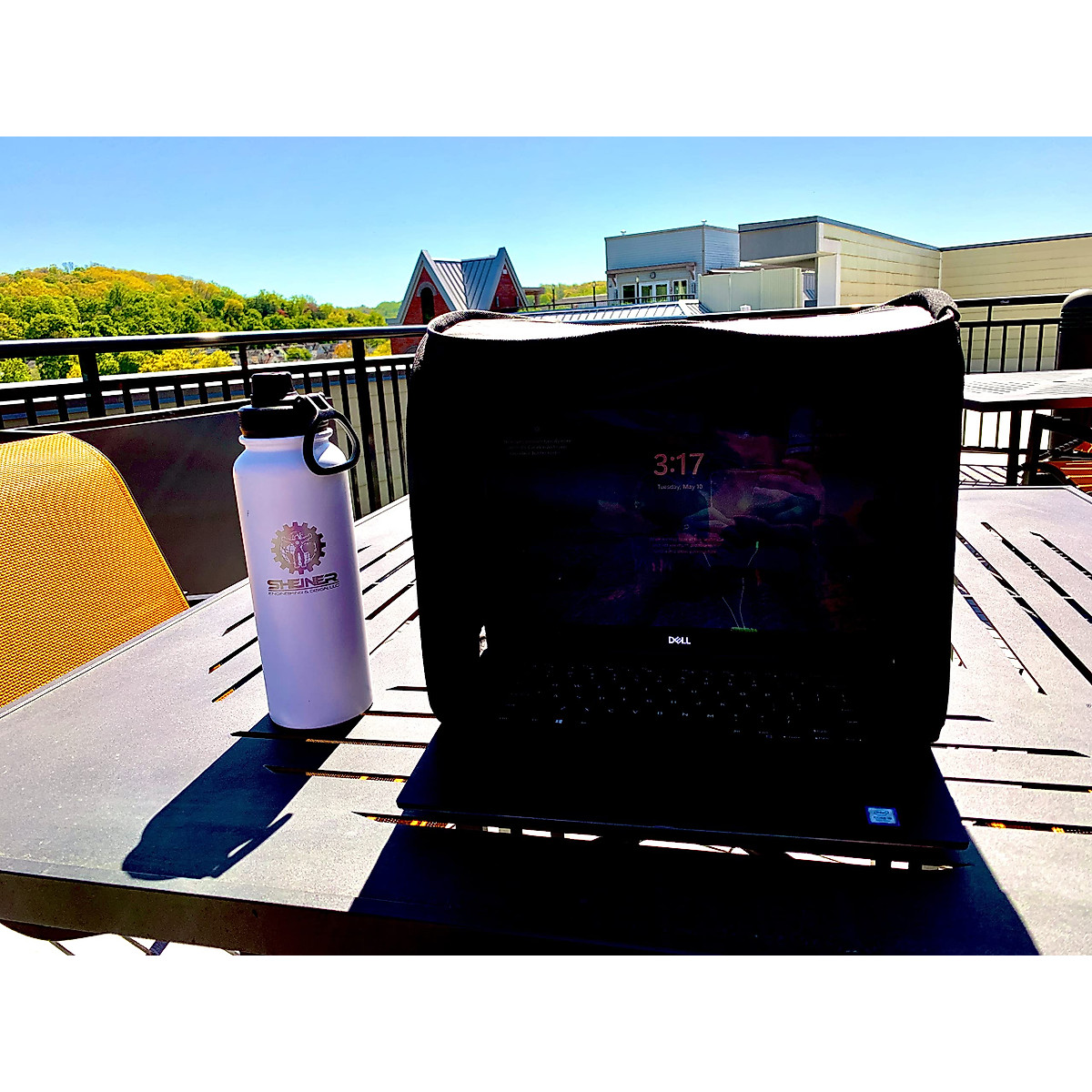 TECH SHADE TO GO mini Portable Laptop Sun Shade, Privacy Cover, Laptop Sun Shade, Laptop Shade for Working Outside, Laptop Shade, Laptop Sun Hood, Laptop Sun Glare Shield, Laptop Hood Outside Glare