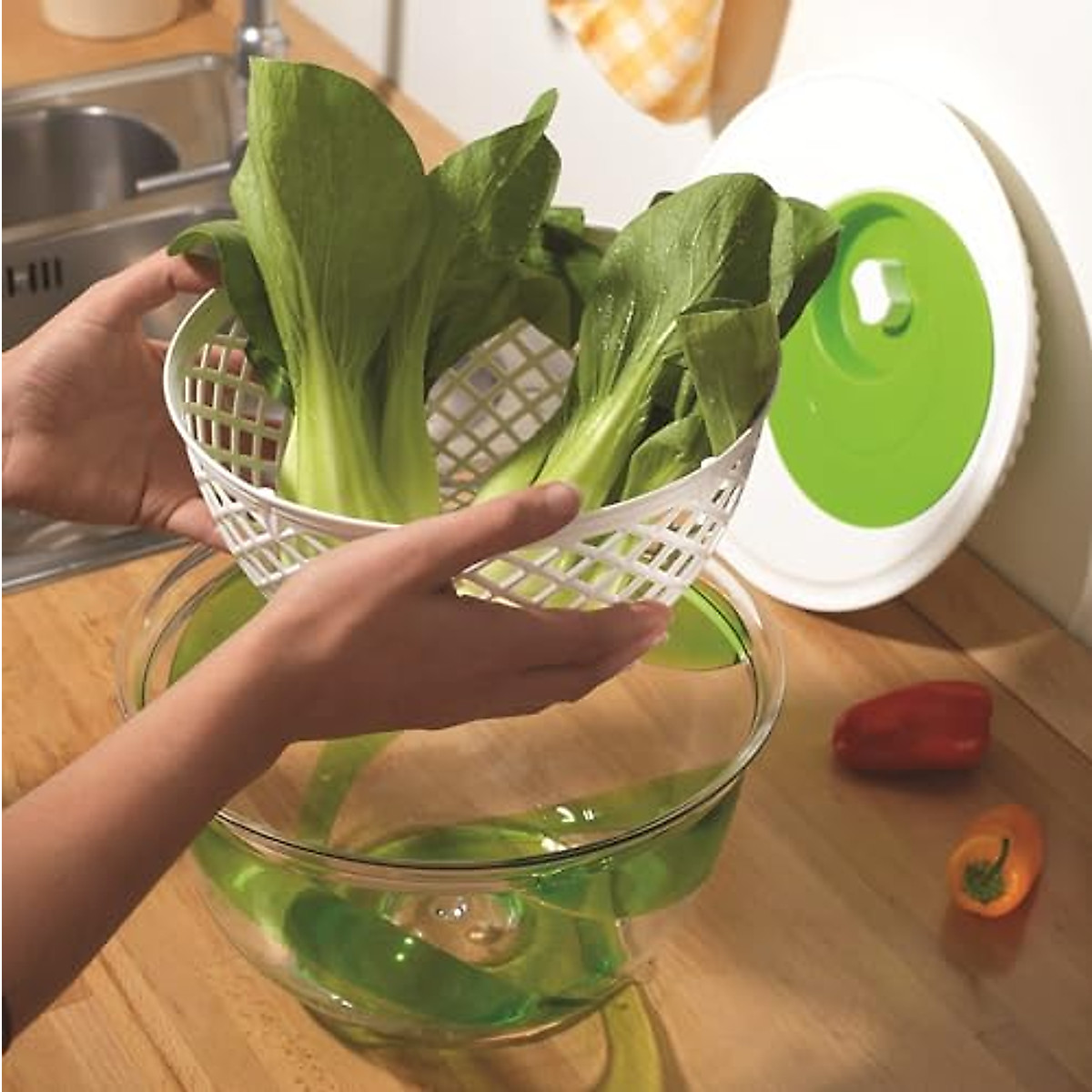 Snips Spin, Drain & Serve Salad Spinner 5 Quart, Green