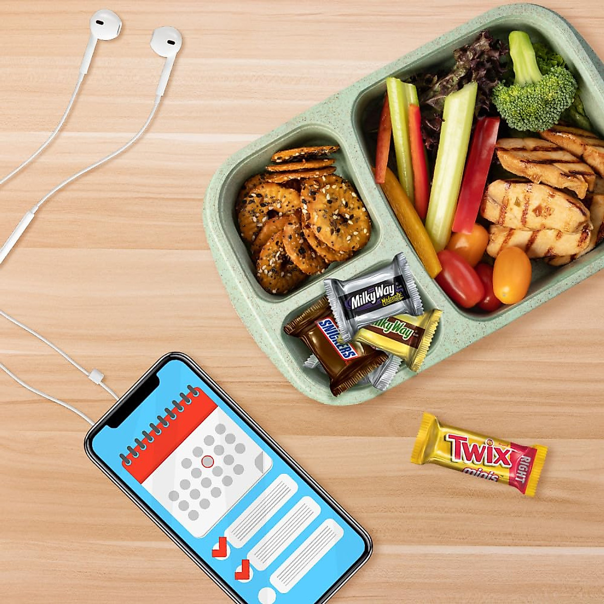 SNICKERS, TWIX, MILKY WAY & 3 MUSKETEERS Variety Pack Fun Size Milk & Dark Chocolate Candy Bars Assortment, 30 Pieces