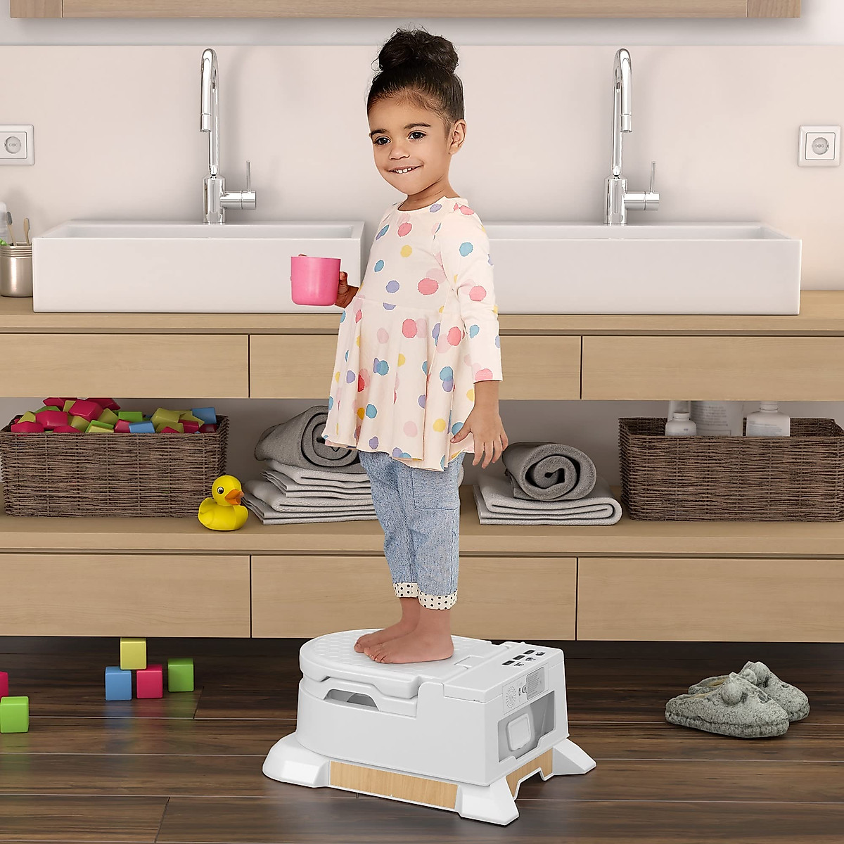 Fisher-Price Home Decor 4-in-1 Potty – Modern Infant to Toddler Potty Training Toilet and Step Stool with Removable Potty Ring, HBX68