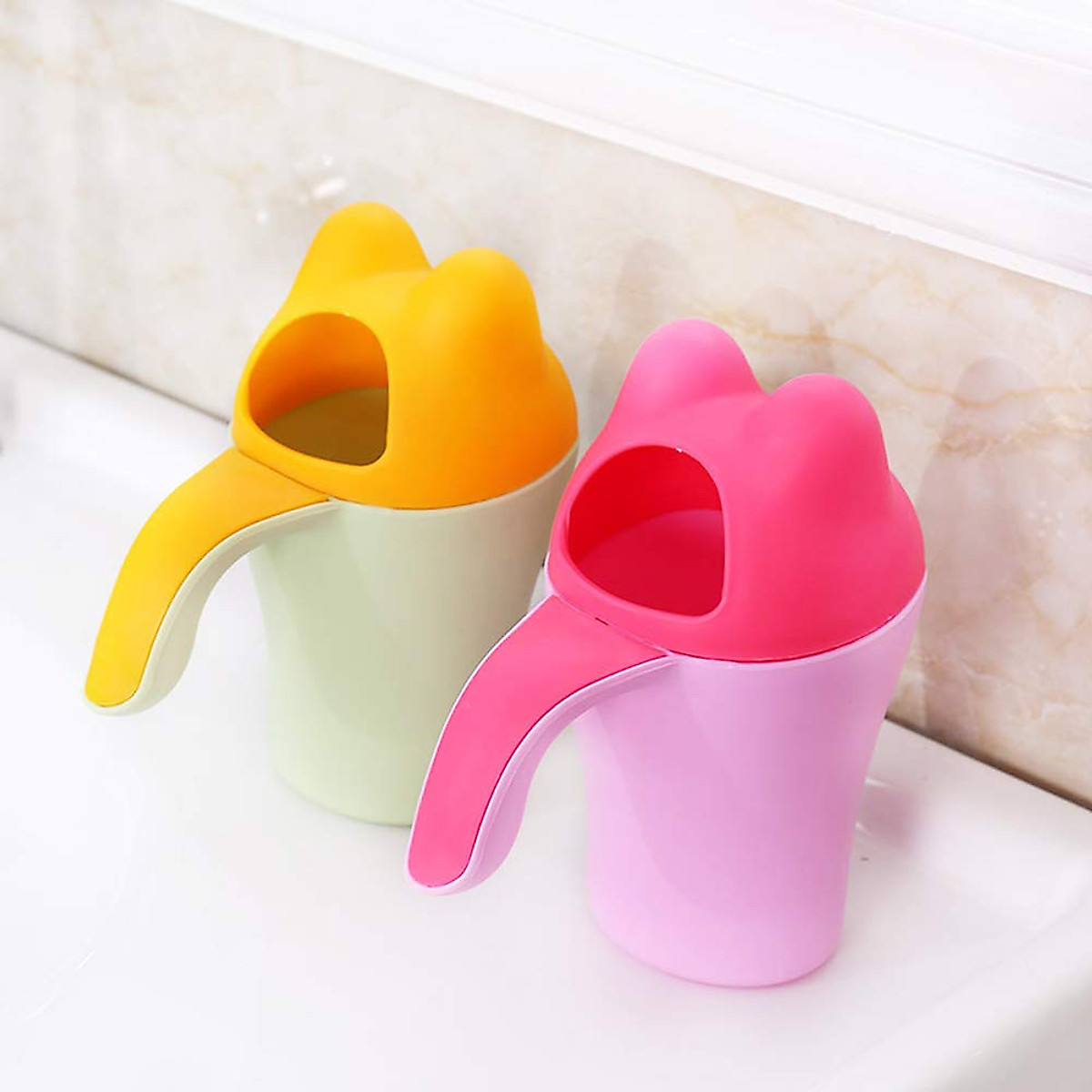 Cabilock Fashion Creative Baby Shower Water Cup Adorable Shower Shampoo Cup Bath Wash Cups Shampoo Rinser with Handle (Pink)