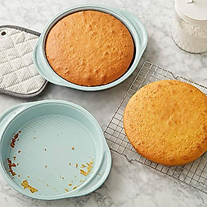 Wilton Texturra Performance Non-Stick Bakeware Baking Pans Set - Versatile Baking Set with Unique Texture to Encourage Airflow for Even Heating, Blue, 7-Piece