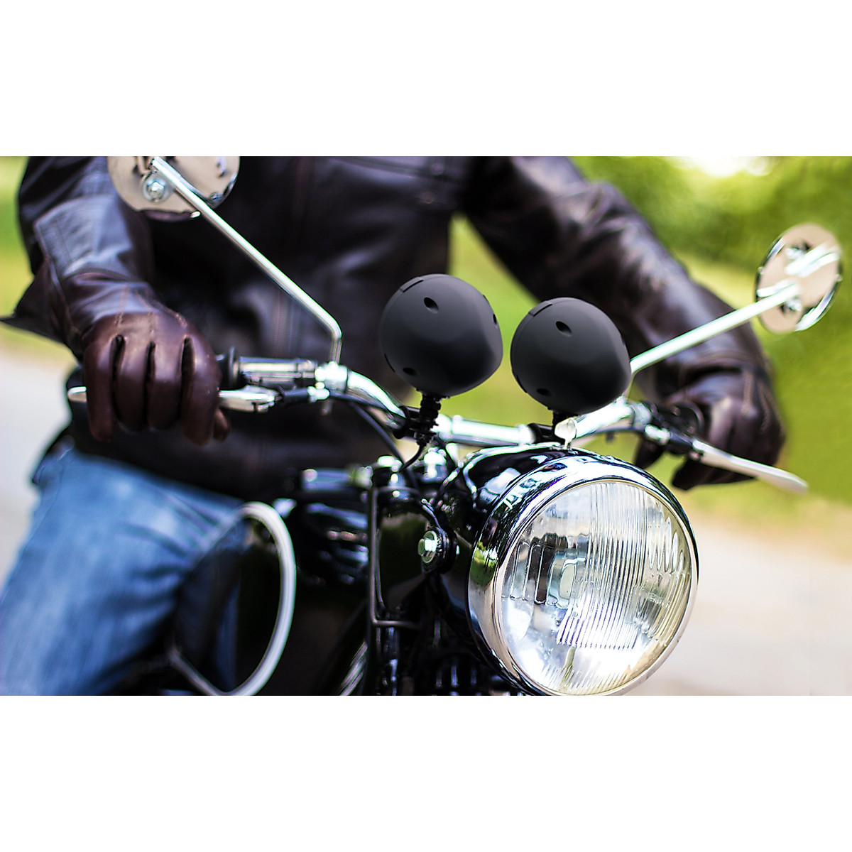 BOSS Audio Systems MCBK420B Bluetooth Speaker System - Class D Compact Amplifier, 3 Inch Weatherproof Speakers, Volume Control, Great for Use with ATVs/Motorcycles, 12 Volt Vehicles