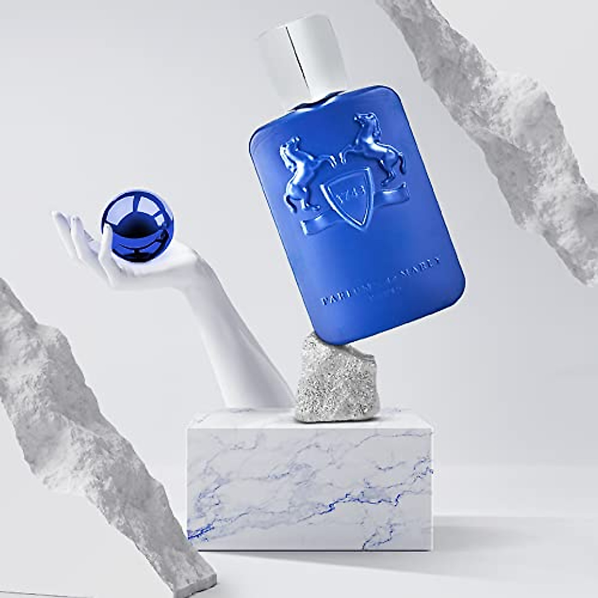 PARFUMS de MARLY - Percival - 2.5 Fl Oz - Eau De Parfum for Men - Top Notes Bergamot, Mandarin, Pink Pepper - Heart Notes Lavender, Geranium, Cardamom - Base Notes Balsam fir, Woody Spices - 75ml