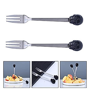 Hemoton 2pcs Salad Fruit Fork Stainless Steel Food Picks Metal Appetizer Sticks Western Salad Forks Black Outfit Dessert Three Prong Forks Black Metal Mixed Fruit Resin Skull Set