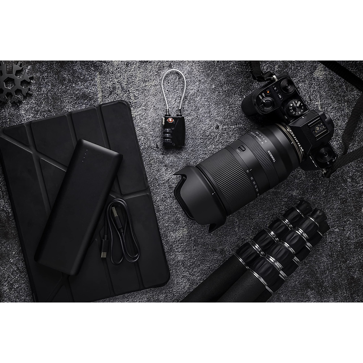 Tamron - 18-300mm F/3.5-6.3 Di III-A VC VXD - Zoom Lens for APS-C mirrorless FUJIFILM Cameras - Model B061X