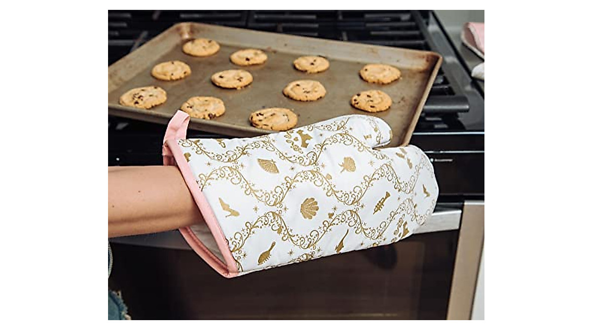 Disney Princess Oven Mitt | Enchant Your Kitchen