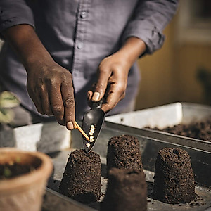 Fiskars Soil Block Maker for Garden Seeds - Natural Air Pruning - Soil Blocking Gardening Tool for Germinating Seeds - Black