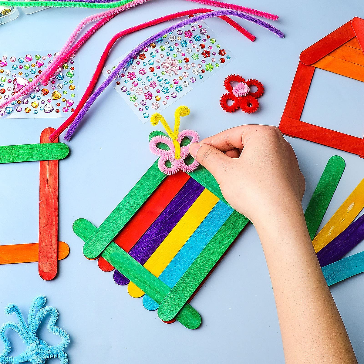 Gersoniel Picture 212 Pcs Frame Craft Kits for Kids Art DIY Photo Kit Include 100 Chenille Stems 2 Sheet Gems Stickers 50 Colored Craft Sticks 50 Foam Stickers for Party Favor Classroom(Spring Style)