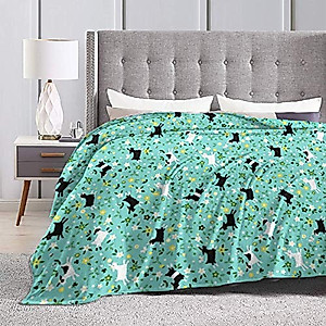 LIVE & LOVE Microfleece Blanket Throw Blanket Goat Frolic Printed Ultra Soft Lightweight Cozy Warm Microfiber Fuzzy Blanket for Bed Couch Living Room All Seasons