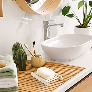 60 Pcs Soap Accessories Set Including 20 Pcs Wood Soap Holder Soap Dishes for Bar Soap Tray, 20 Pcs Soap Saver Bag Exfoliating Soap Pouch, 20 Pcs Self Draining Soap Saver Pads for Bathroom Men Bath