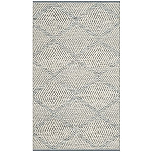 SAFAVIEH Montauk Collection Accent Rug - 3' x 5', Light Blue, Handmade Cotton, Ideal for High Traffic Areas in Entryway, Living Room, Bedroom (MTK821B)