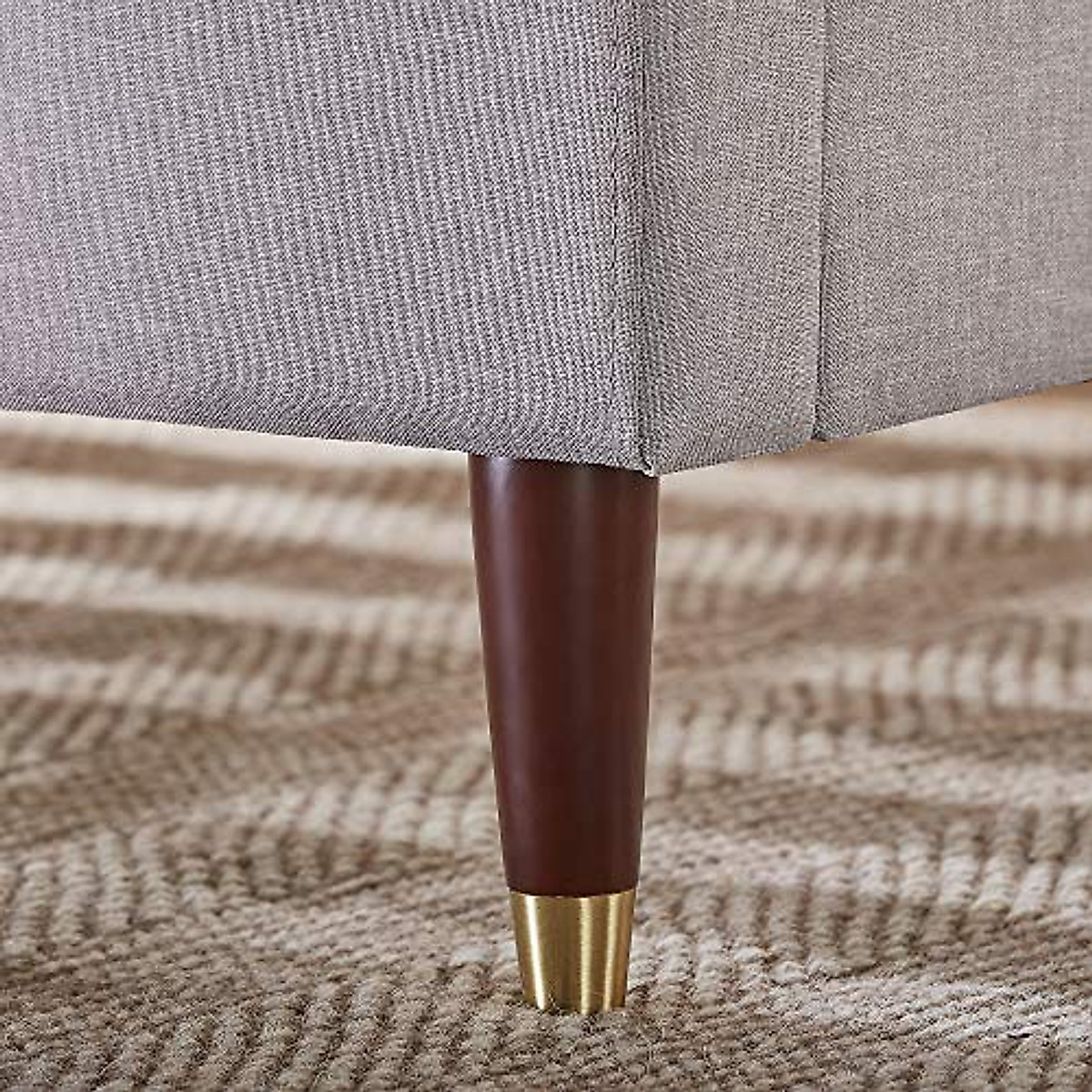 ZINUS Benton Upholstered Platform Bed Frame with Wingback Headboard / Mattress Foundation / No Box Spring Needed / Wood Slat Support / Tufted Headboard, King