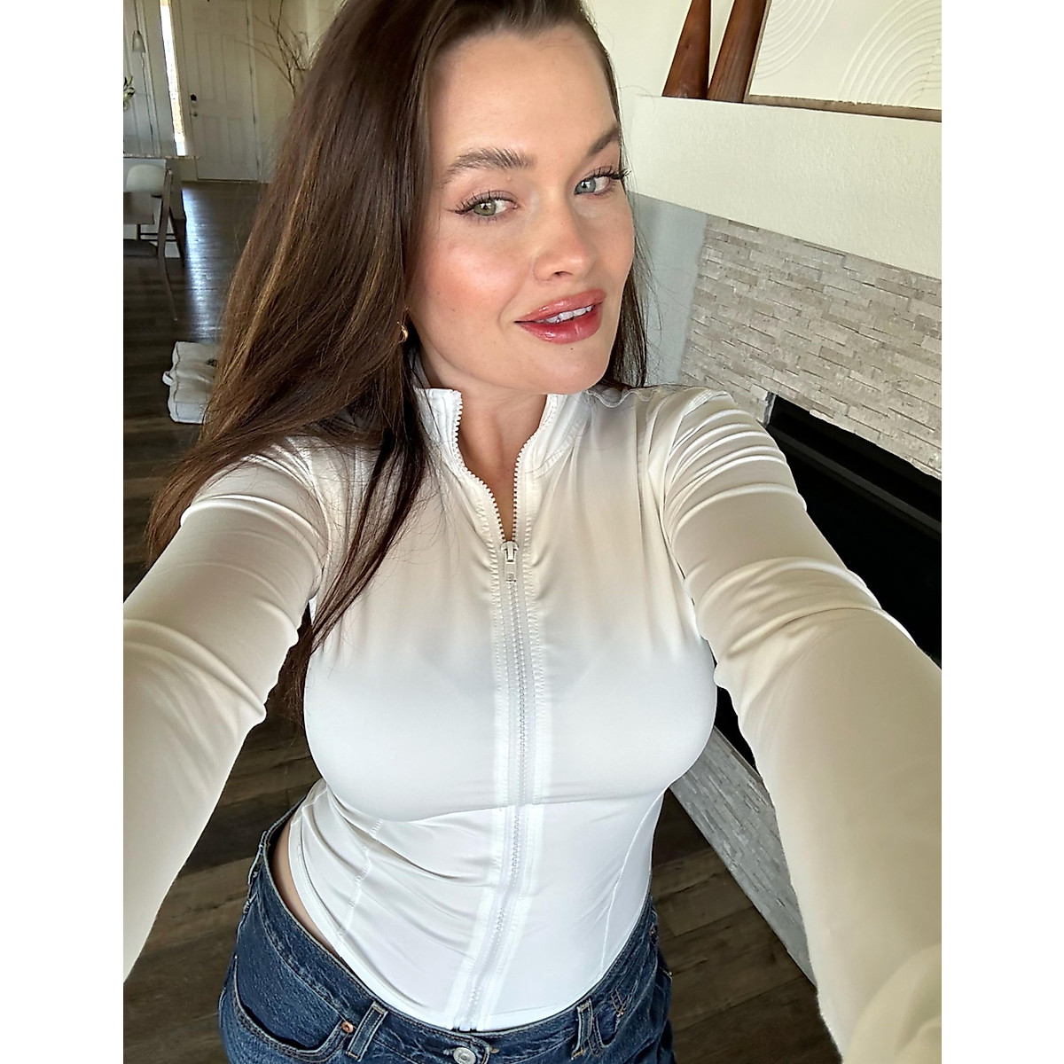 Hvewarm Women's Cropped Athletic Bbl Jacket Seamless High Low Hem Zipper Thumbhole Workout Sportwear(AWhite-M)