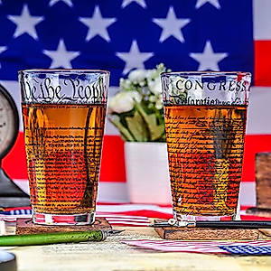 Greenline Goods – United States Constitution & Declaration of Independence Glasses (Set of 2) - 16 oz Drinking Glasses - American US Patriotic Gift Set We The People - Beer Glasses